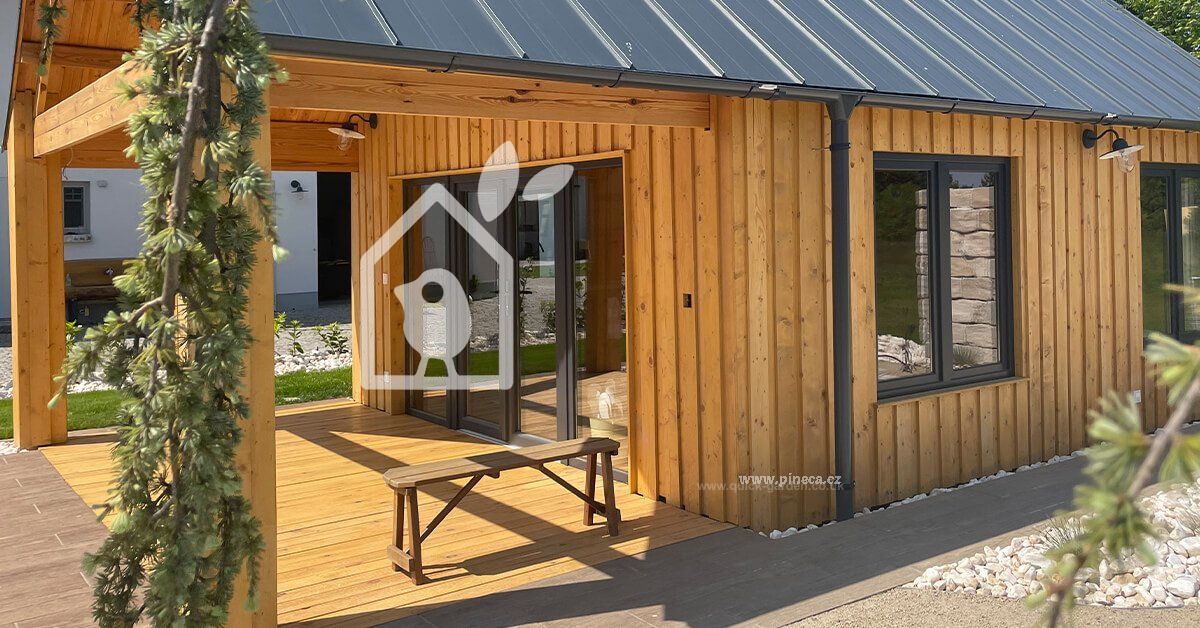 Moderní dřevěná chata AGATA 45m² (9x5) 66mm | Pineca.cz