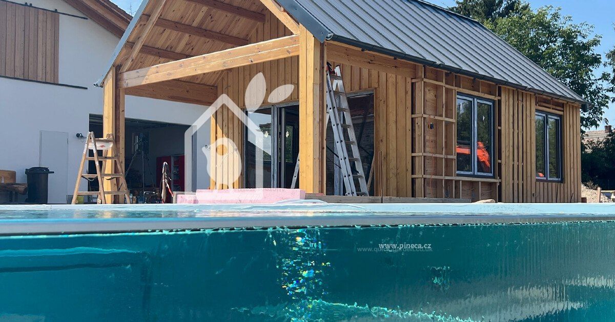 Moderní dřevěná chata AGATA 45m² (9x5) 66mm | Pineca.cz